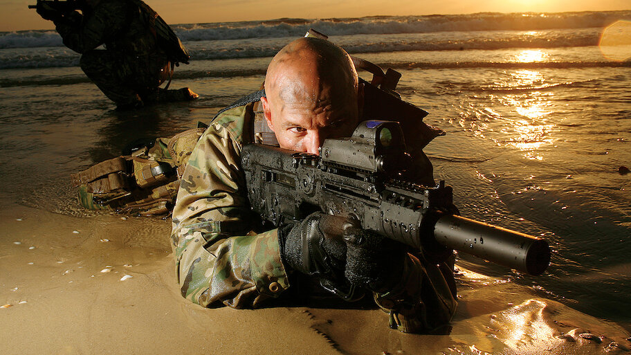 Watch Future Weapons | Netflix